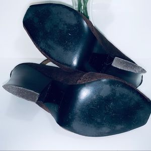 Y-Not | Shoes | Ynot Paisley Floral Print Heels | Poshmark